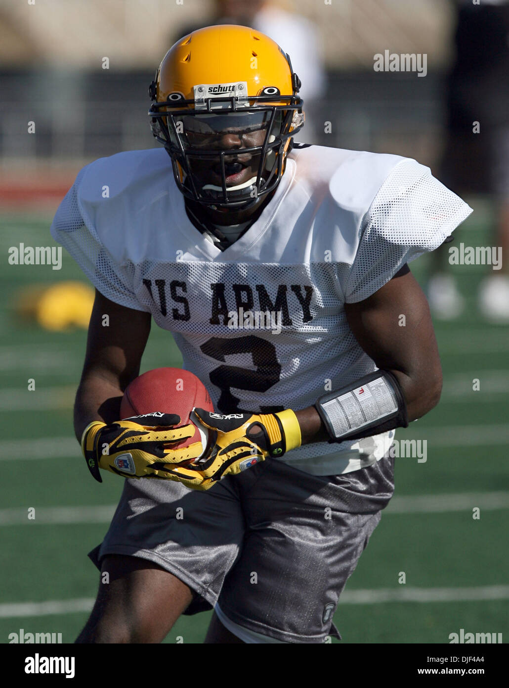 Dec 31, 2007 - San Antonio, Texas, USA - DARRELL SCOTT works out at ...