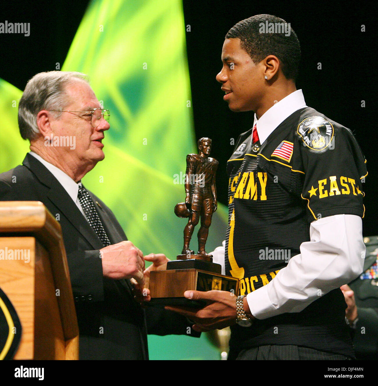 Jan 05, 2008 - San Antonio, Texas, USA - FOOTBALL: KENNETH HALL (left ...