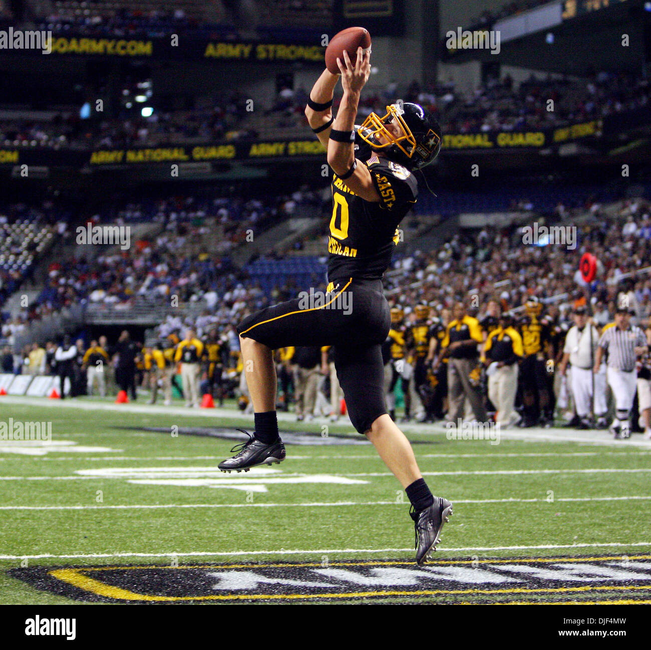 John goodman football hi-res stock photography and images - Alamy