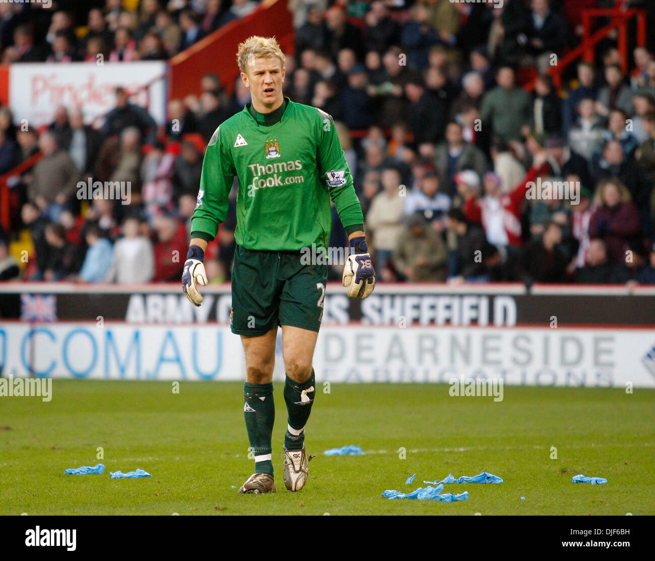 Joe Hart of Manchester City glares at his own fans after bursting ...