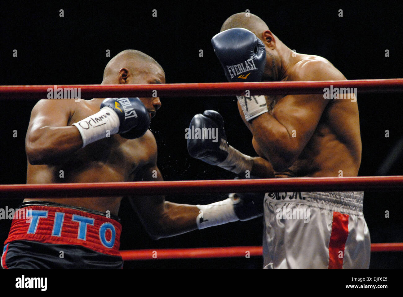 Jan 22, 2008 - New York, New York, USA - FELIX TRINIDAD vs ROY JONES JR ...