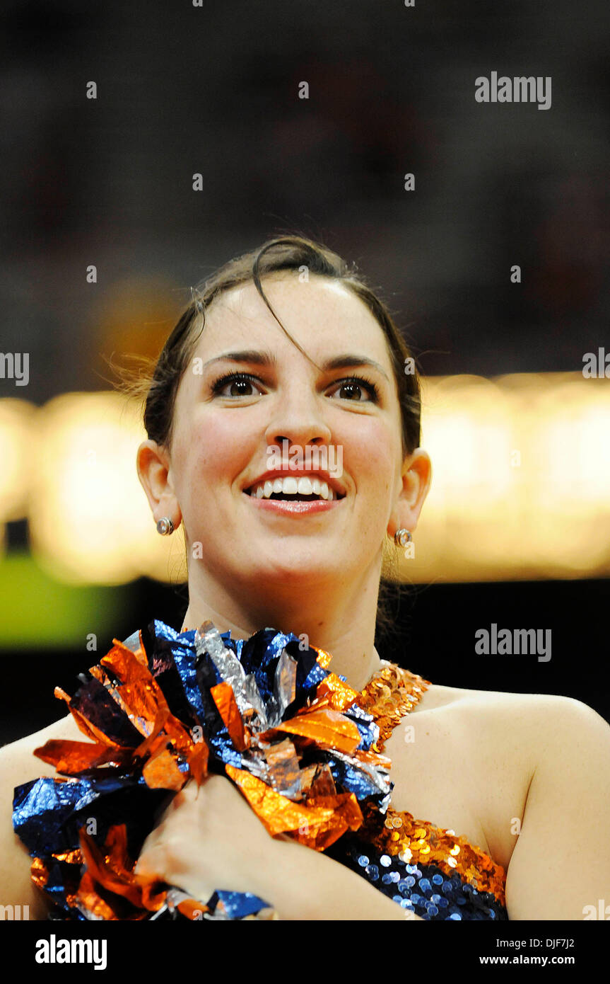 University dance team hi-res stock photography and images - Alamy