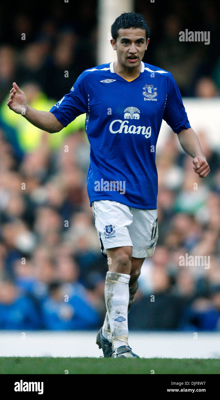 Tim cahill everton hi-res stock photography and images - Alamy