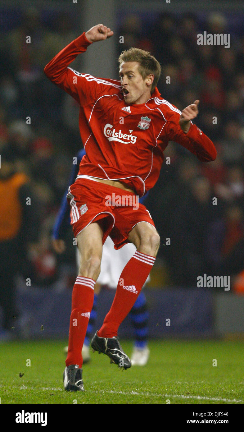 Liverpool's Peter Crouch (Credit Image: © PHOTOGRAPHER/Cal Sport Media ...
