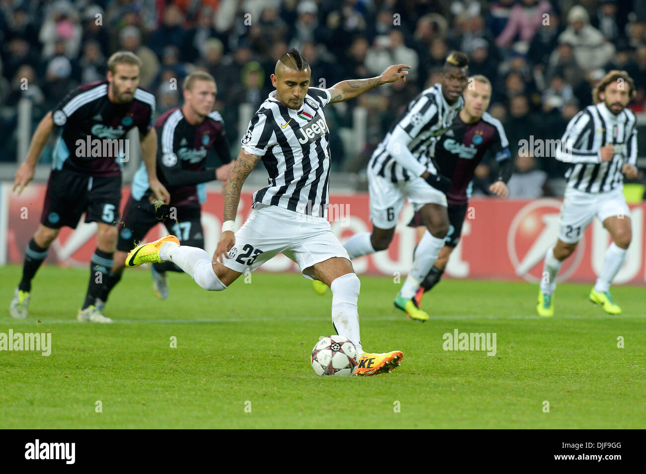 Torino, Italy. 27th Nov, 2013. Vidal scores the 2-1 penalty during the ...