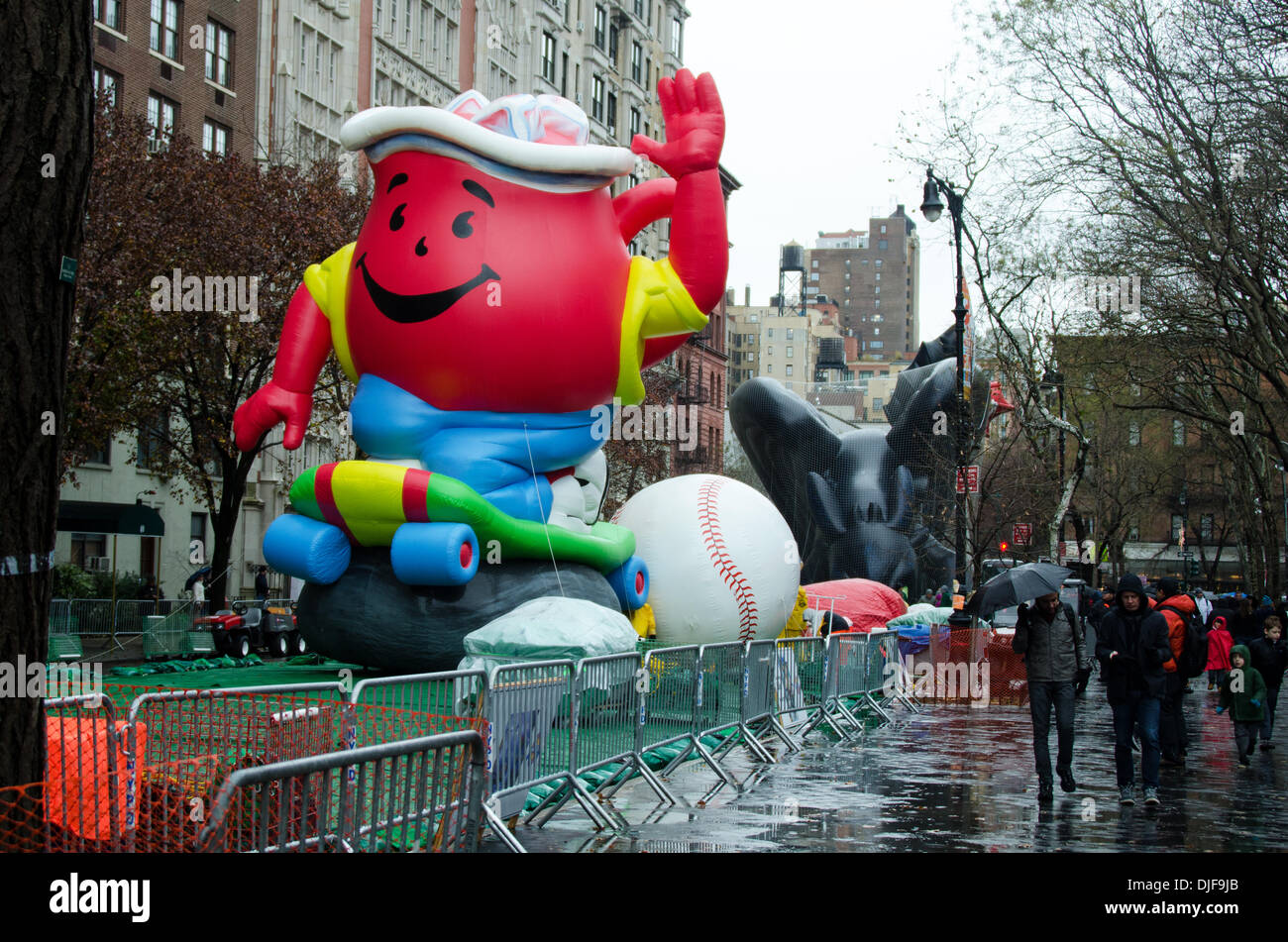 NEW YORK, NY, USA, Nov. 27, 2013. "Koolaid Man," baseball, and ...
