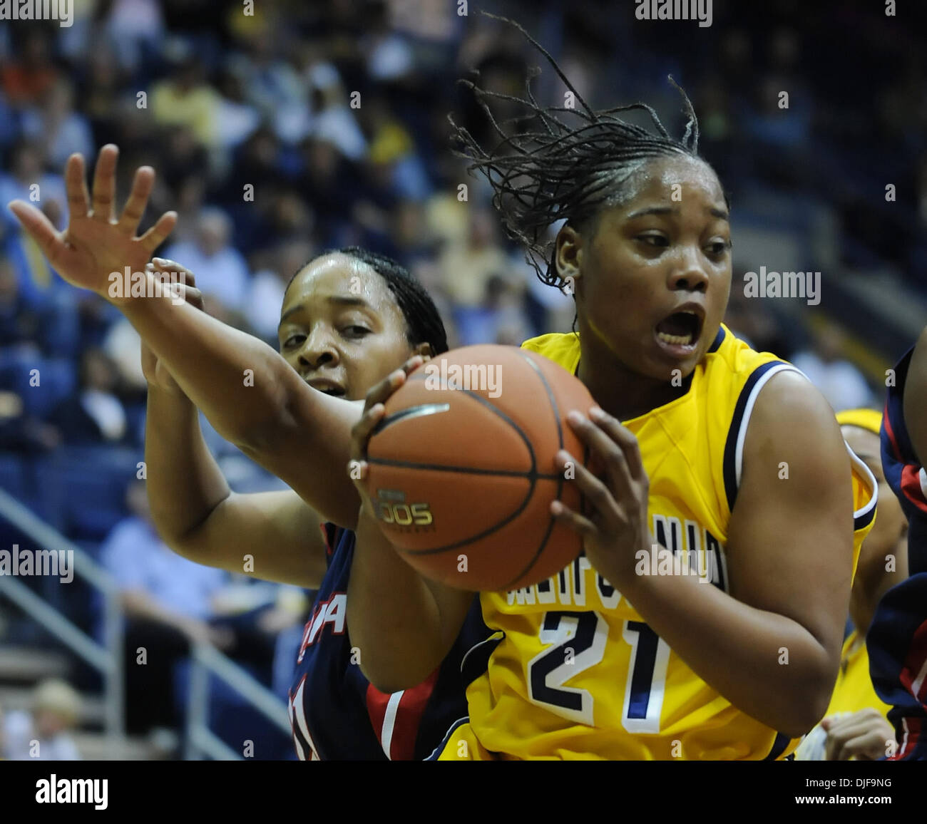 California Golden Bear's Alexis Gray-Lawson, #21, drives past Arizona ...
