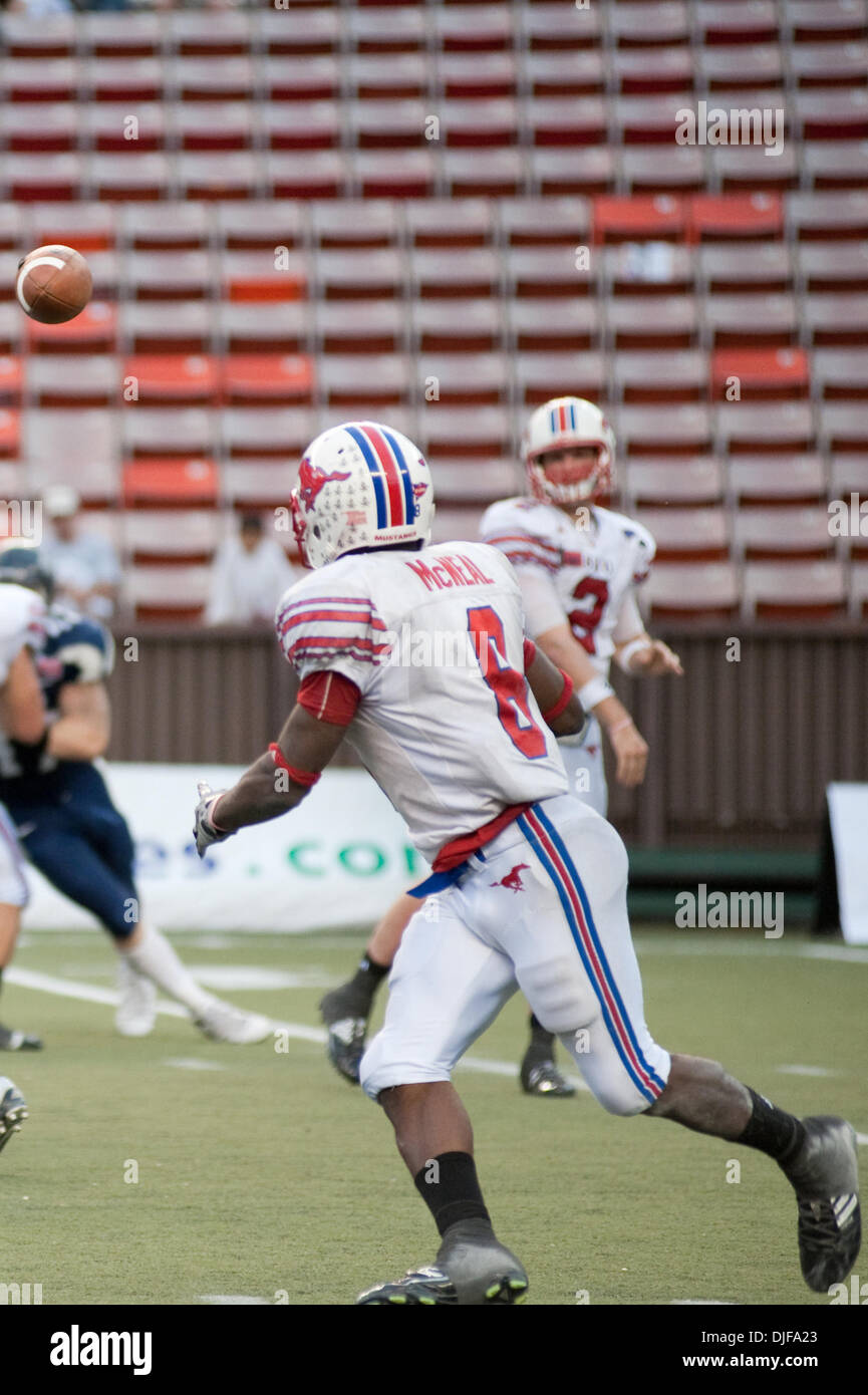 Southern Methodist quarterback Kyle Padron #2 toss a short pass to ...