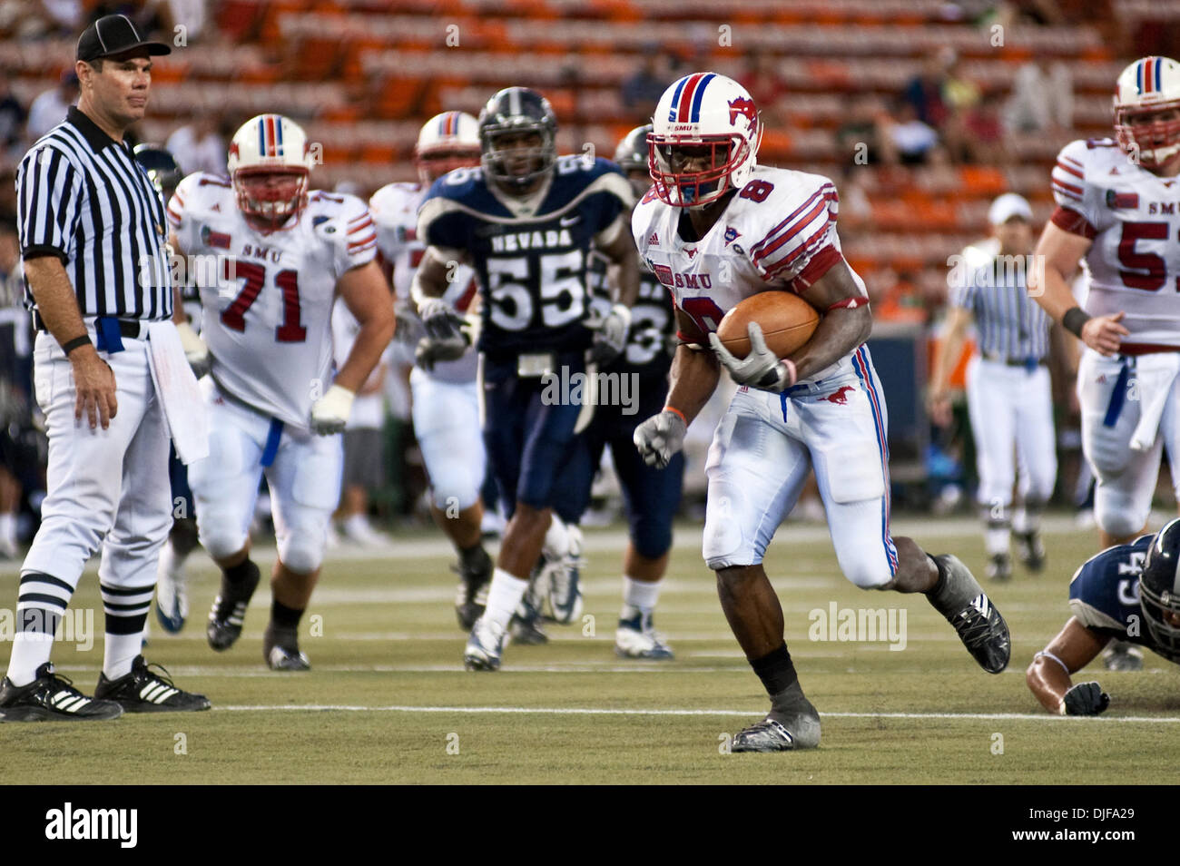 Southern Methodist running back Shawnbrey McNeal #8 breaks free during ...