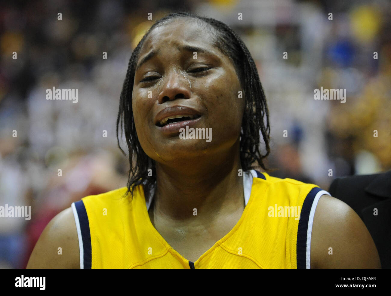 California Golden Bear's Alexis Gray-Lawson, #21, sheds tears as she ...