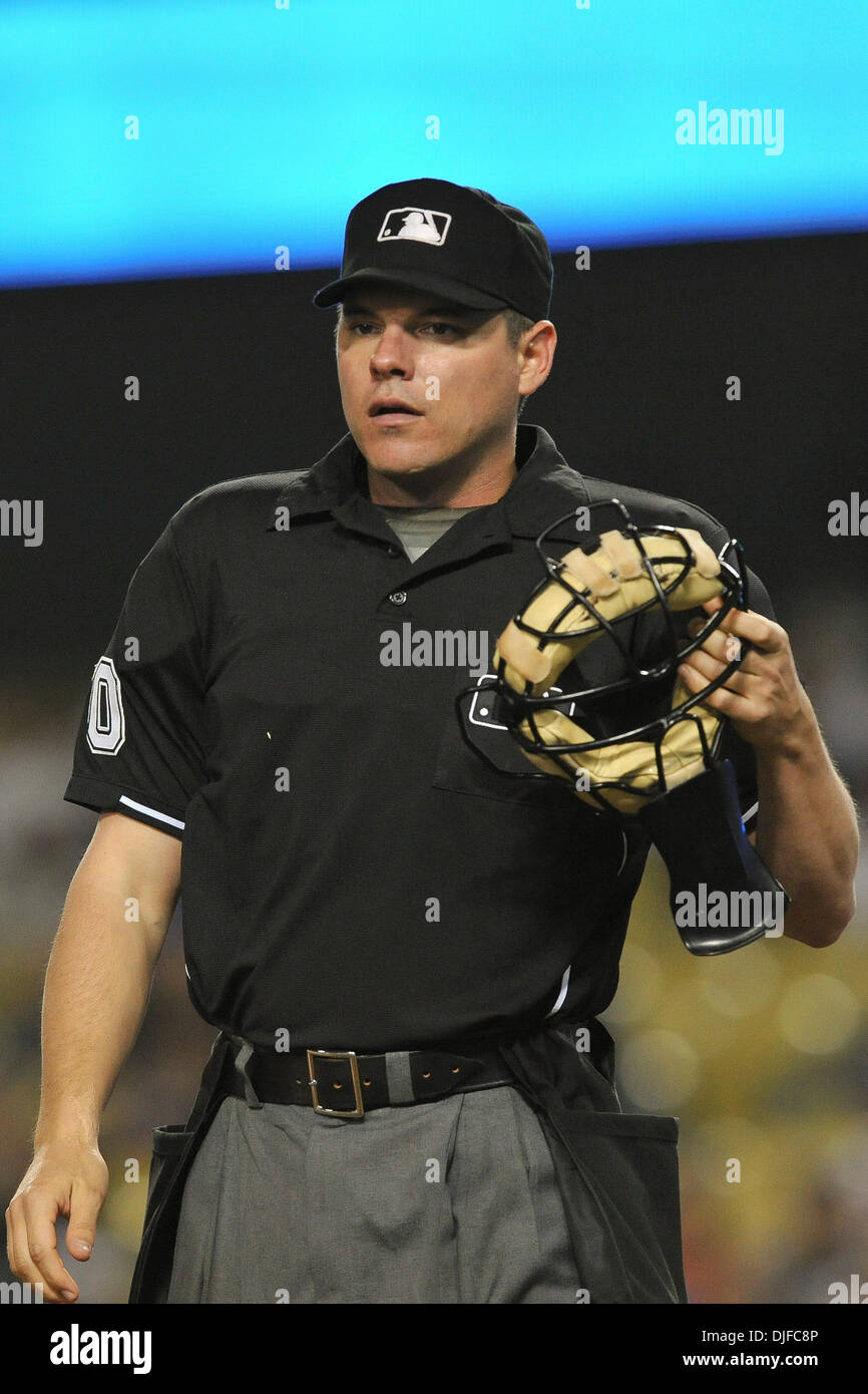Atlanta braves home plate hi-res stock photography and images - Alamy