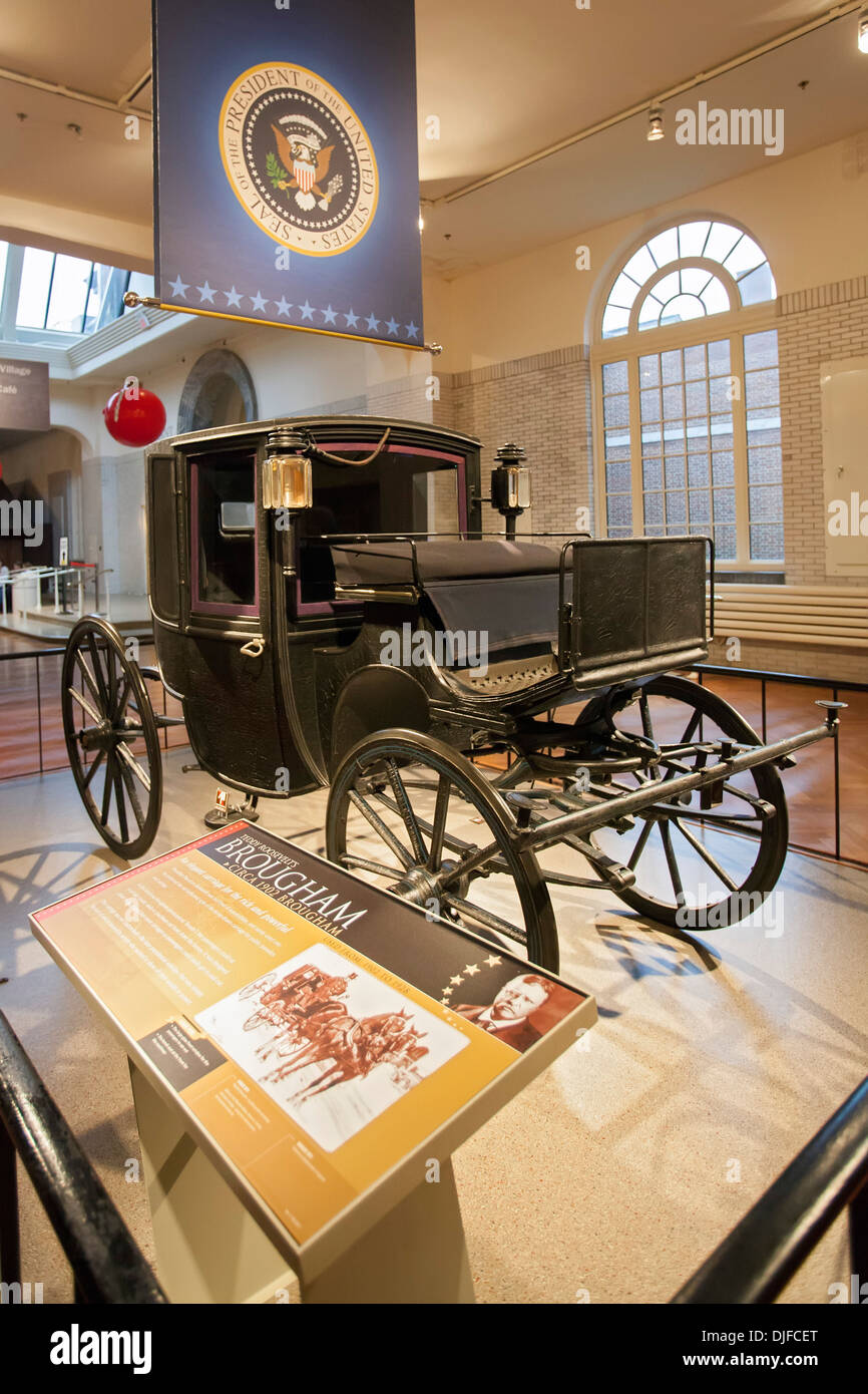 Museum history roosevelt carriage hi-res stock photography and images ...