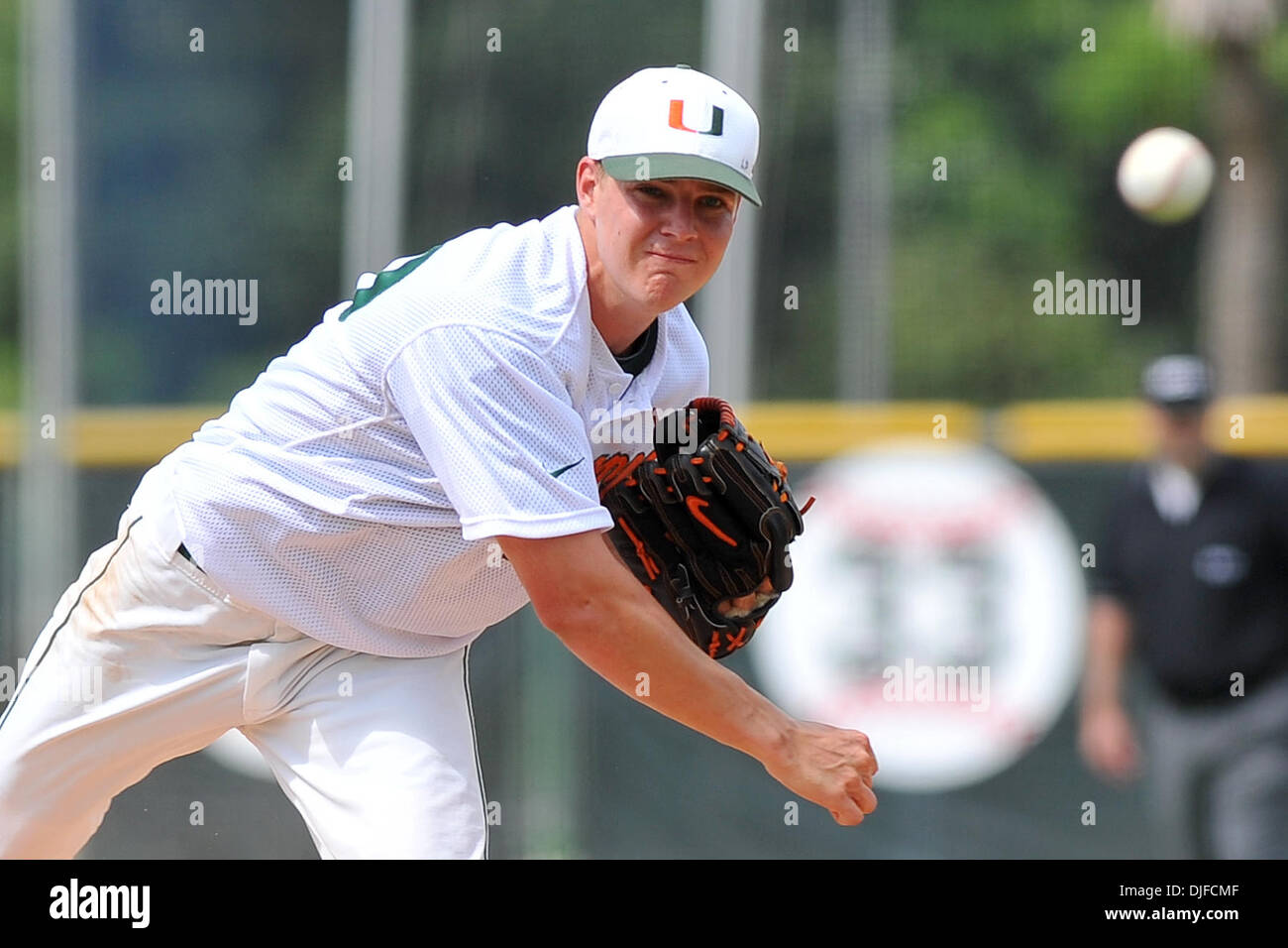Miami Hurricanes pitcher Eric Whaley (40). The 13th ranked University ...