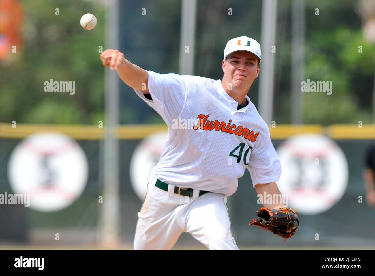 Miami Hurricanes pitcher Eric Whaley (40). The 13th ranked University ...