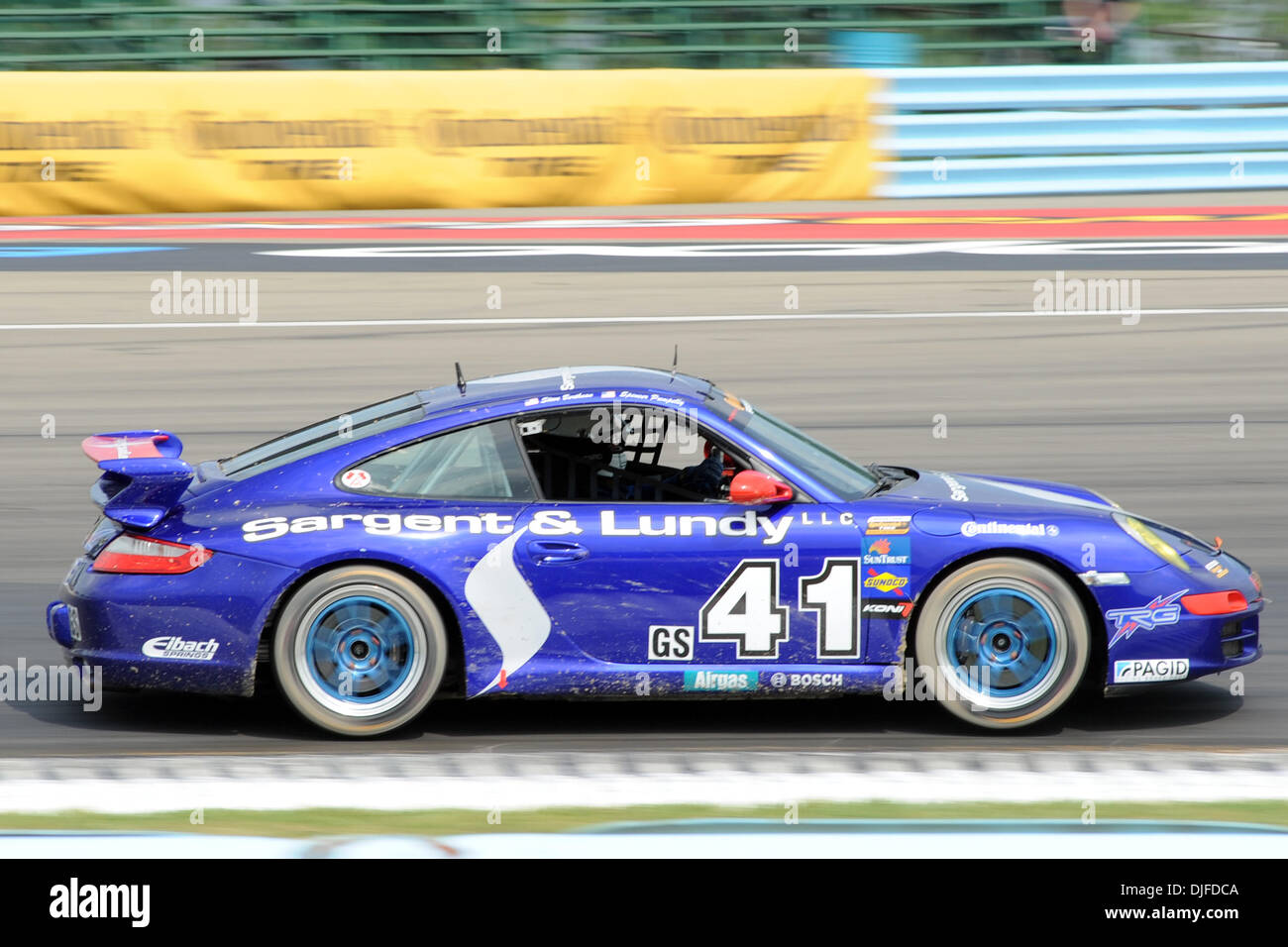 Rumble strip hi-res stock photography and images - Alamy