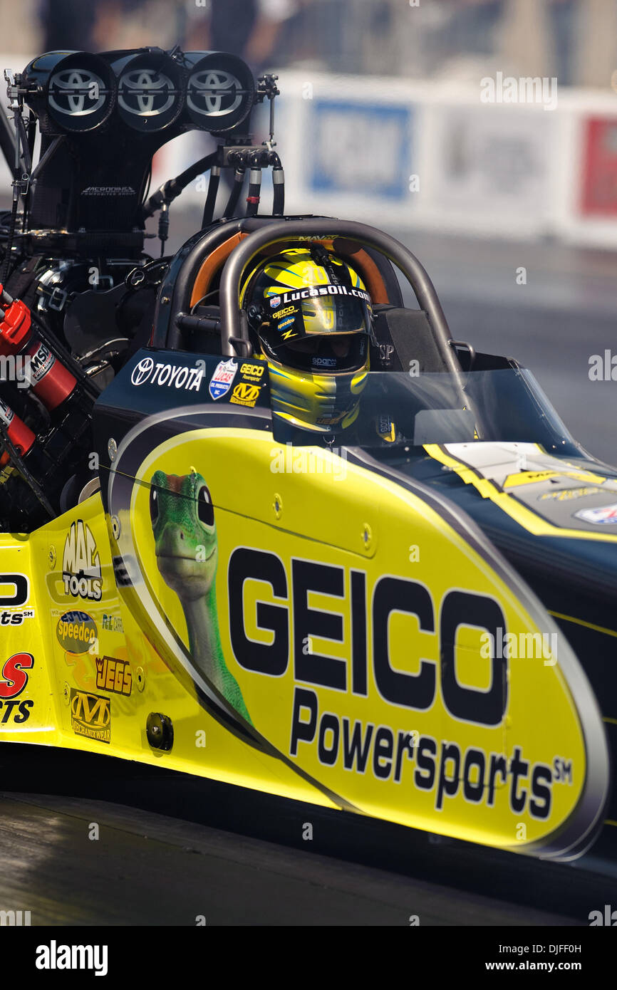 Morgan Lucas brings his Geico Powersports / Lucas Oil Top Fuel dragster ...