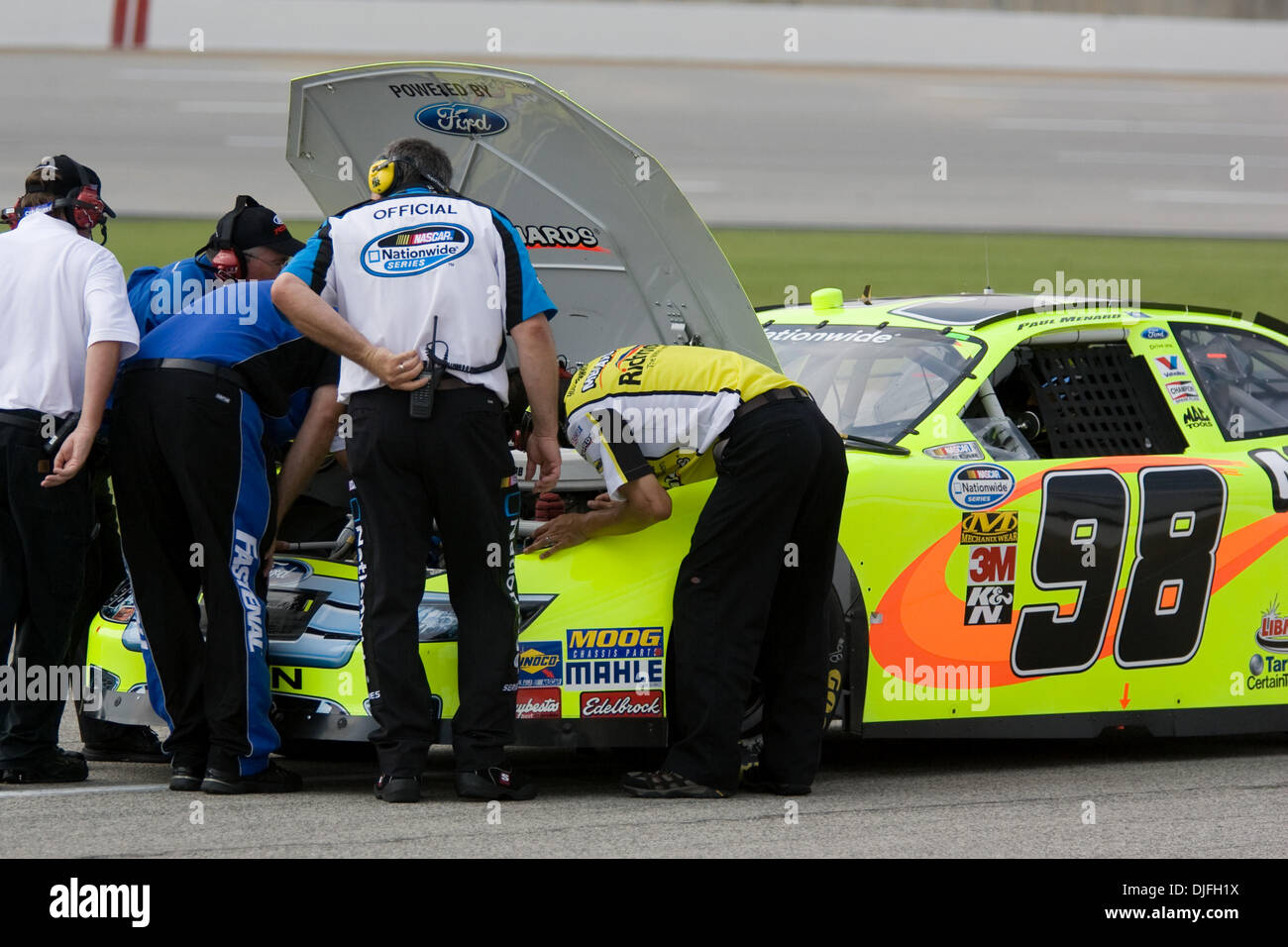 12 June 2010: The pit crew checks the car of Paul Menard (#98 Certain ...