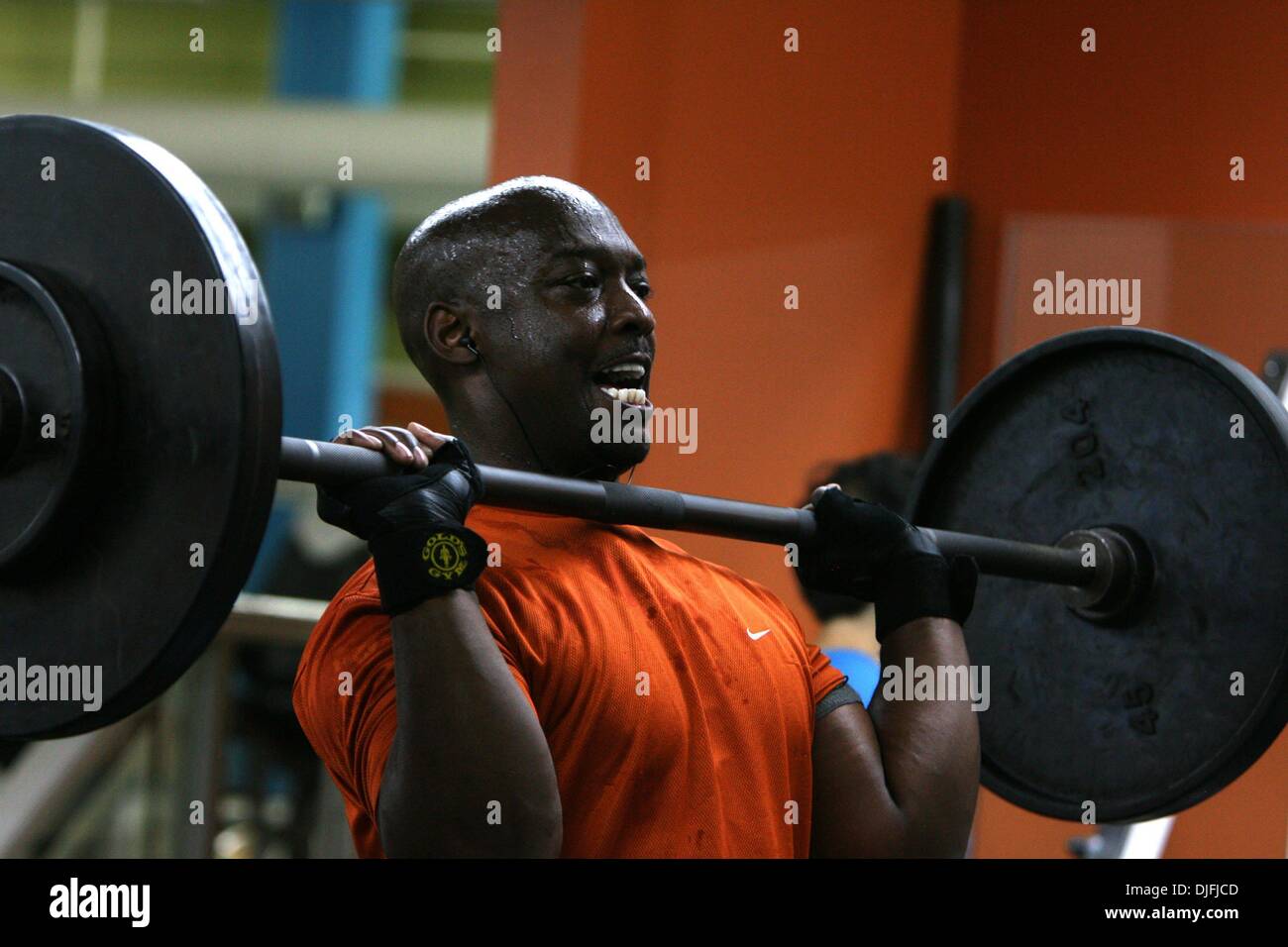 Memphis stroke hi-res stock photography and images - Alamy