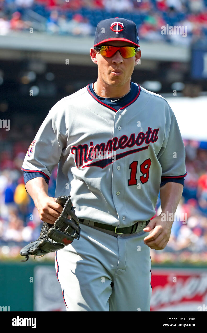Twins third baseman Danny Valencia #19 warming up prior to the start of ...