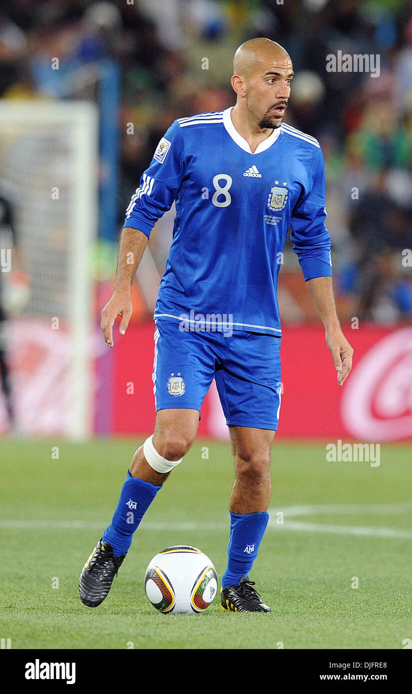 Juan veron argentina fifa world cup hi-res stock photography and images ...