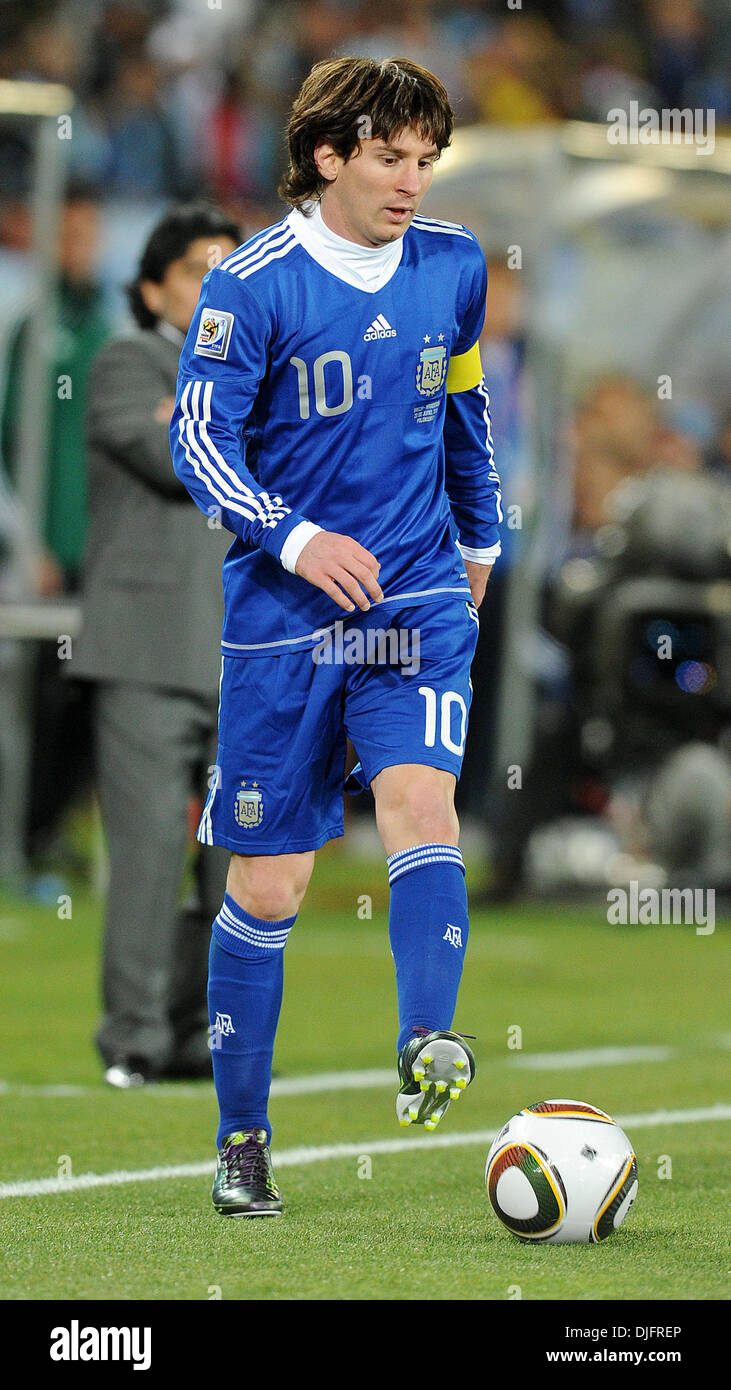 Lionel messi argentina 2010 hi-res stock photography and images - Alamy