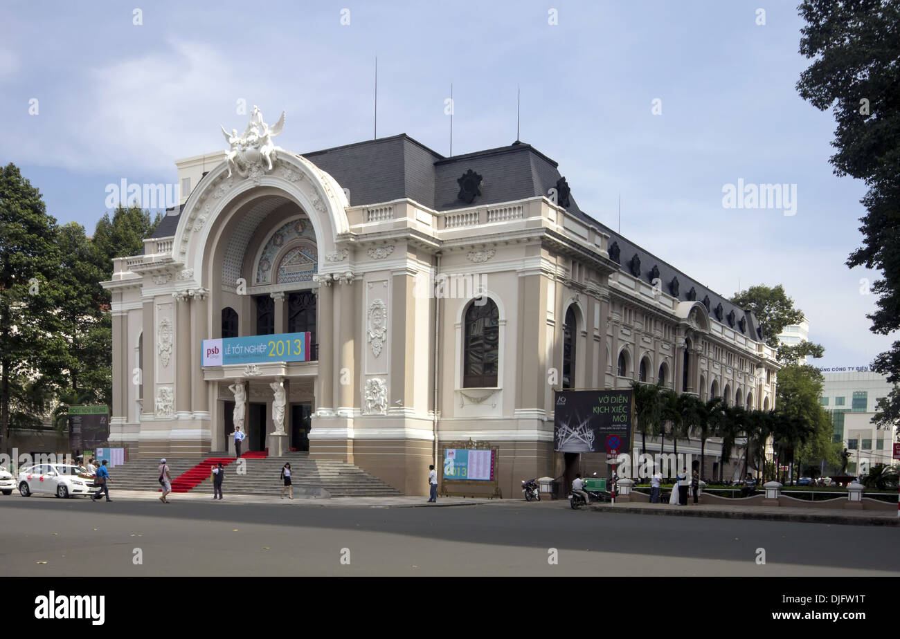 French colonial architecture saigon hi-res stock photography and images ...