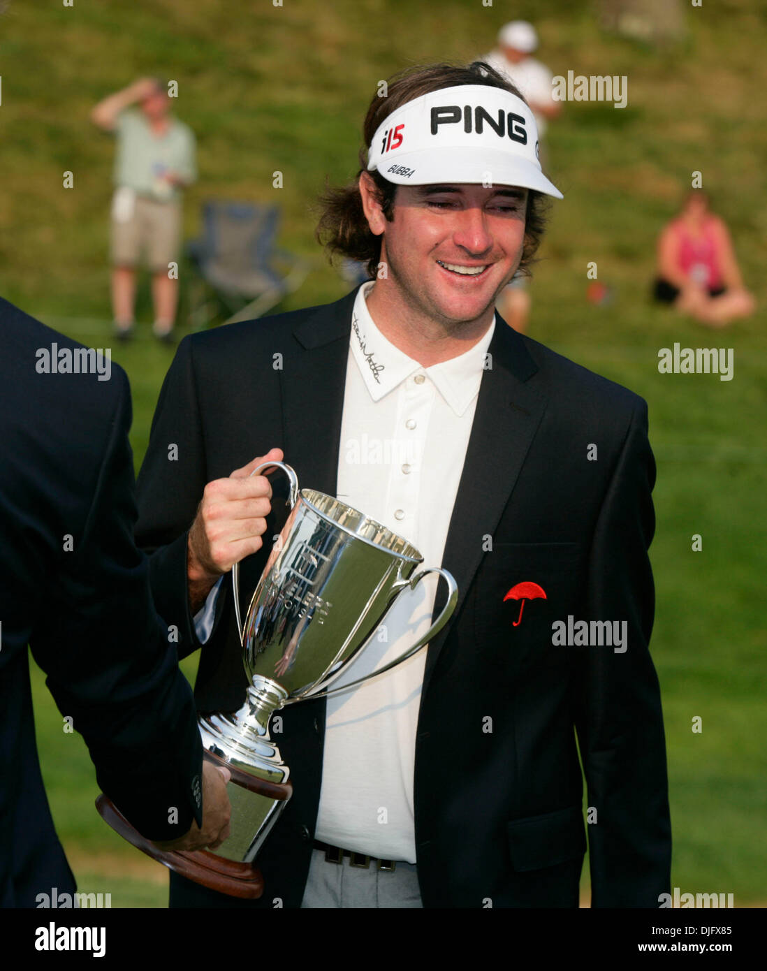 June 27, 2010 - Cromwell, Connecticut, U.S. - Bubba Watson holds the ...