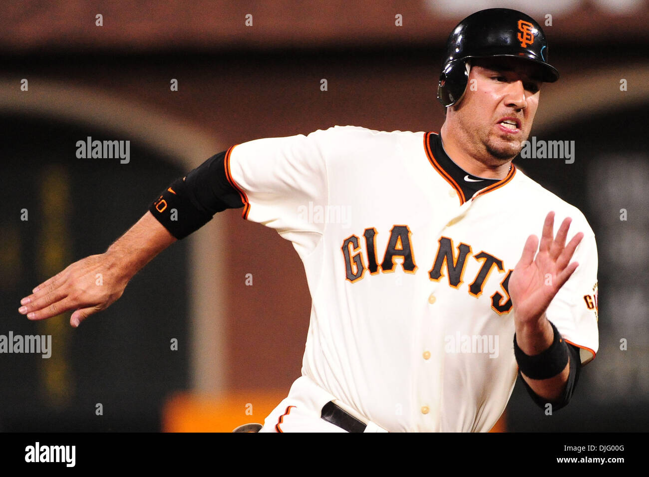 San Francisco, CA: San Francisco Giants Travis Ishikawa (10) runs hard ...