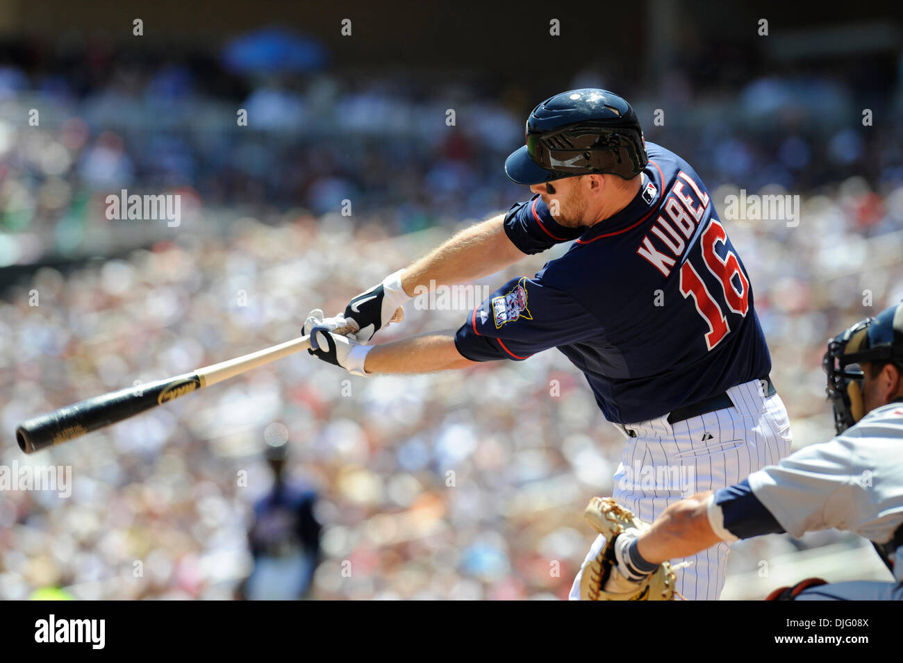Minnesota Twins designated hitter Jason Kubel #16 at bat in the 2nd ...