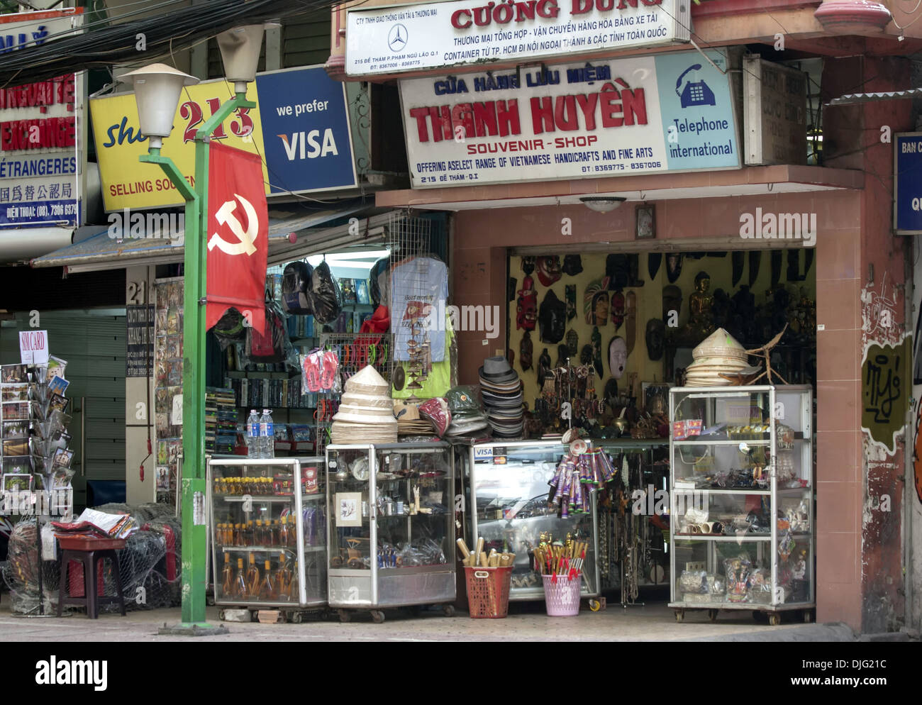 Vietnam tourist hi-res stock photography and images - Alamy