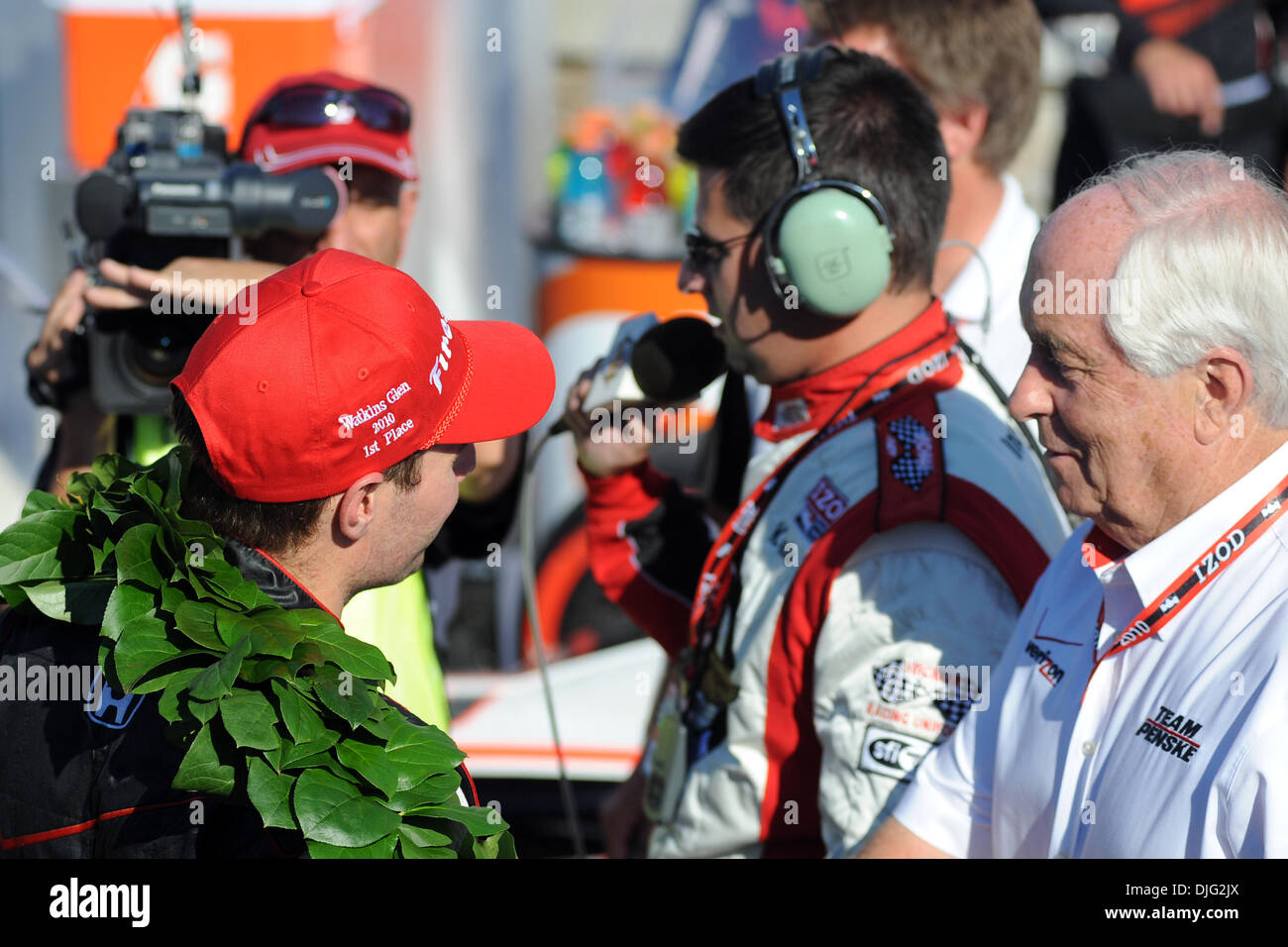 Verizon Team Penske owner Roger Penske (right) congratulates driver ...
