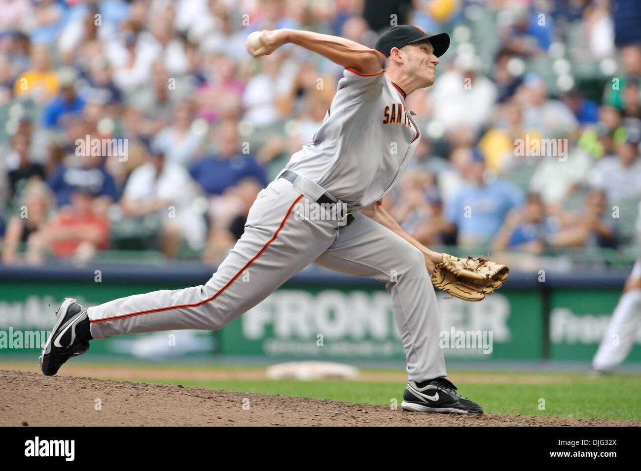San Francisco Giants relief pitcher Chris Ray (47) throws to the plate ...