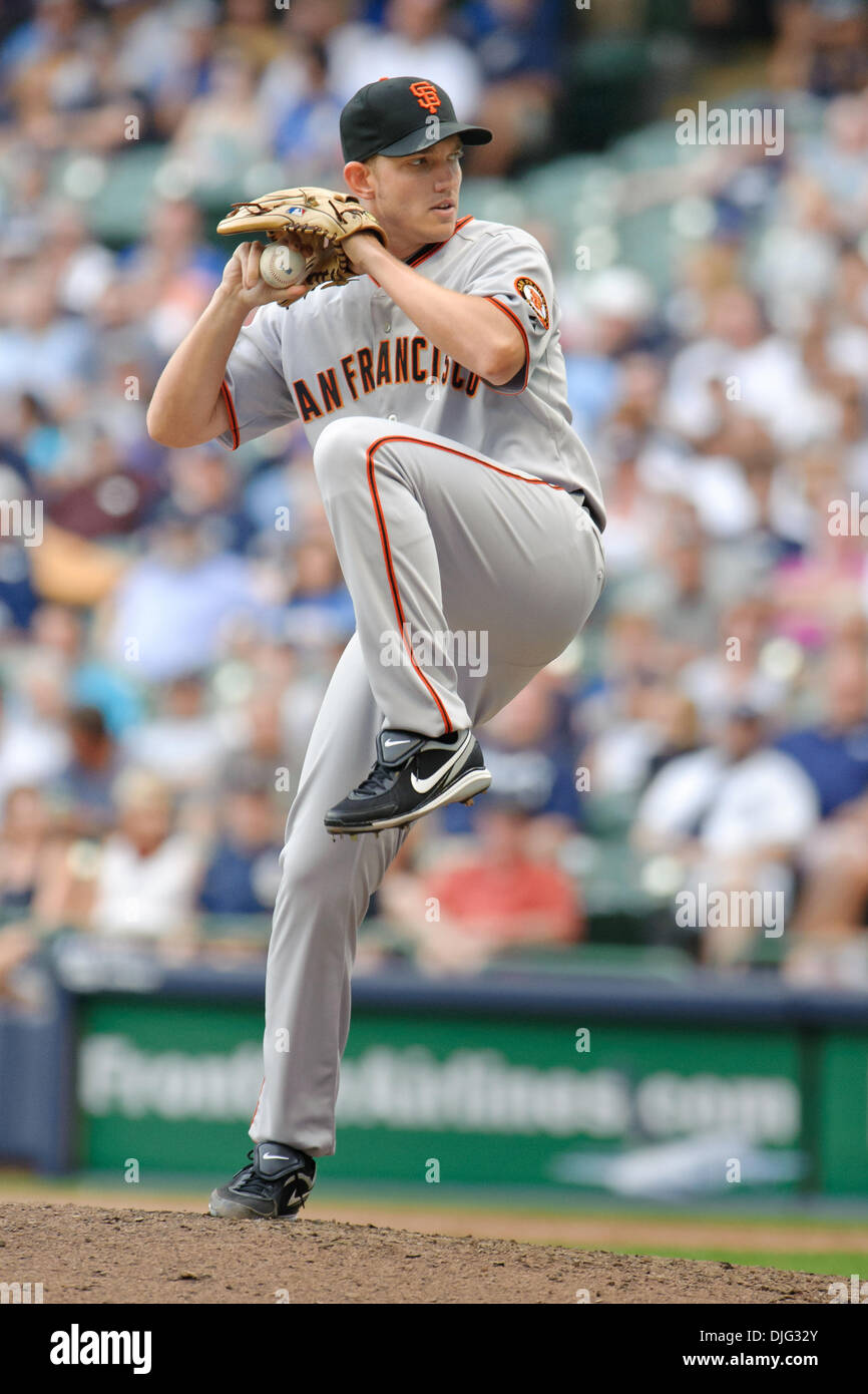 San Francisco Giants relief pitcher Chris Ray (47) throws to the plate during the game between ...