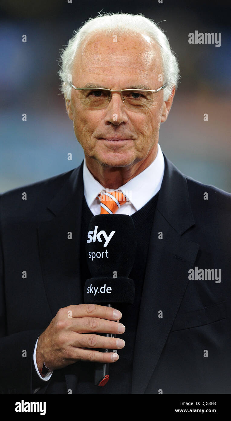 Franz beckenbauer legend hi-res stock photography and images - Alamy