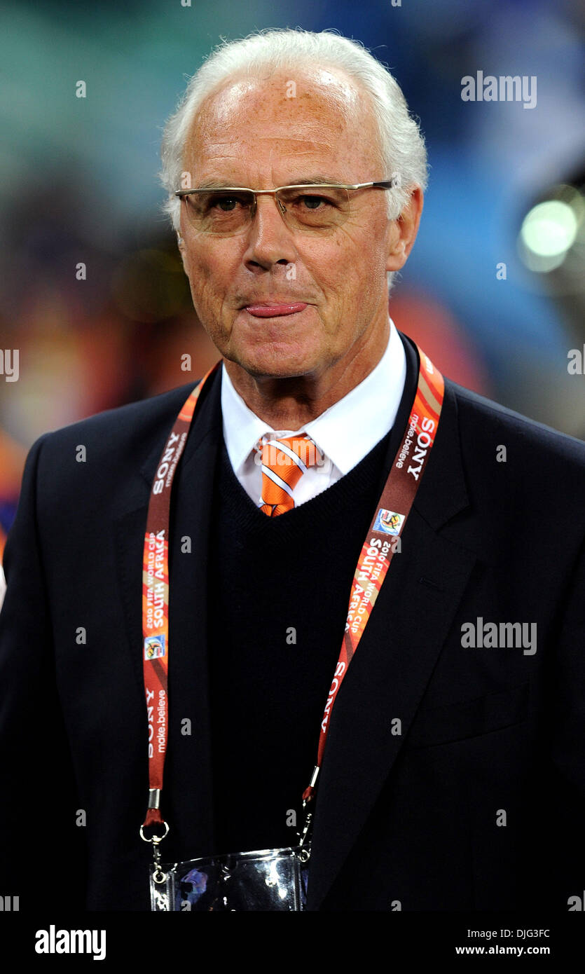 Franz beckenbauer legend hi-res stock photography and images - Alamy