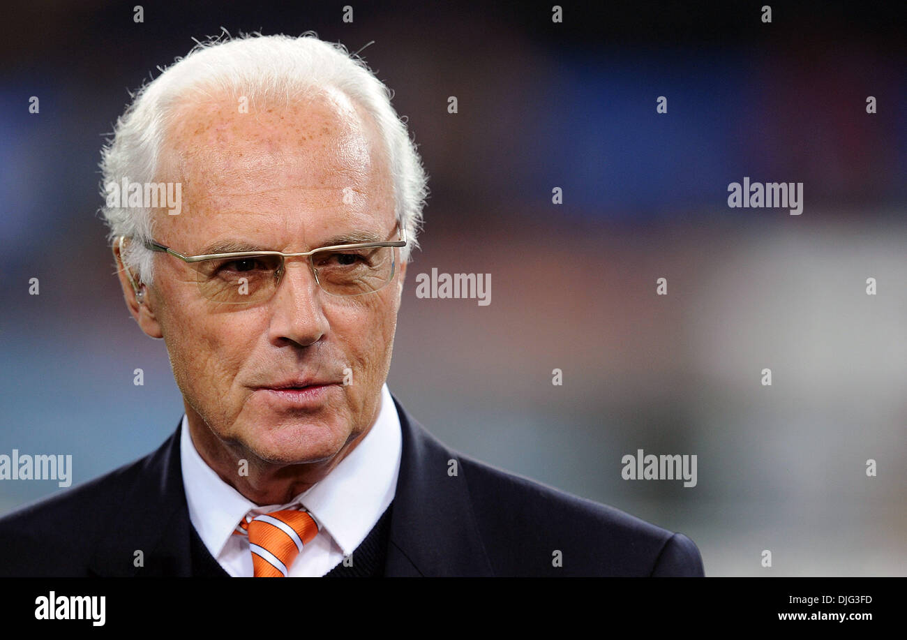 Franz beckenbauer legend hi-res stock photography and images - Alamy