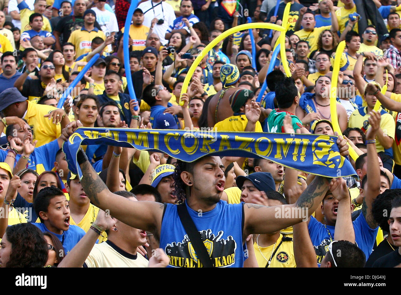 Cruz azul club america fans hi-res stock photography and images - Alamy