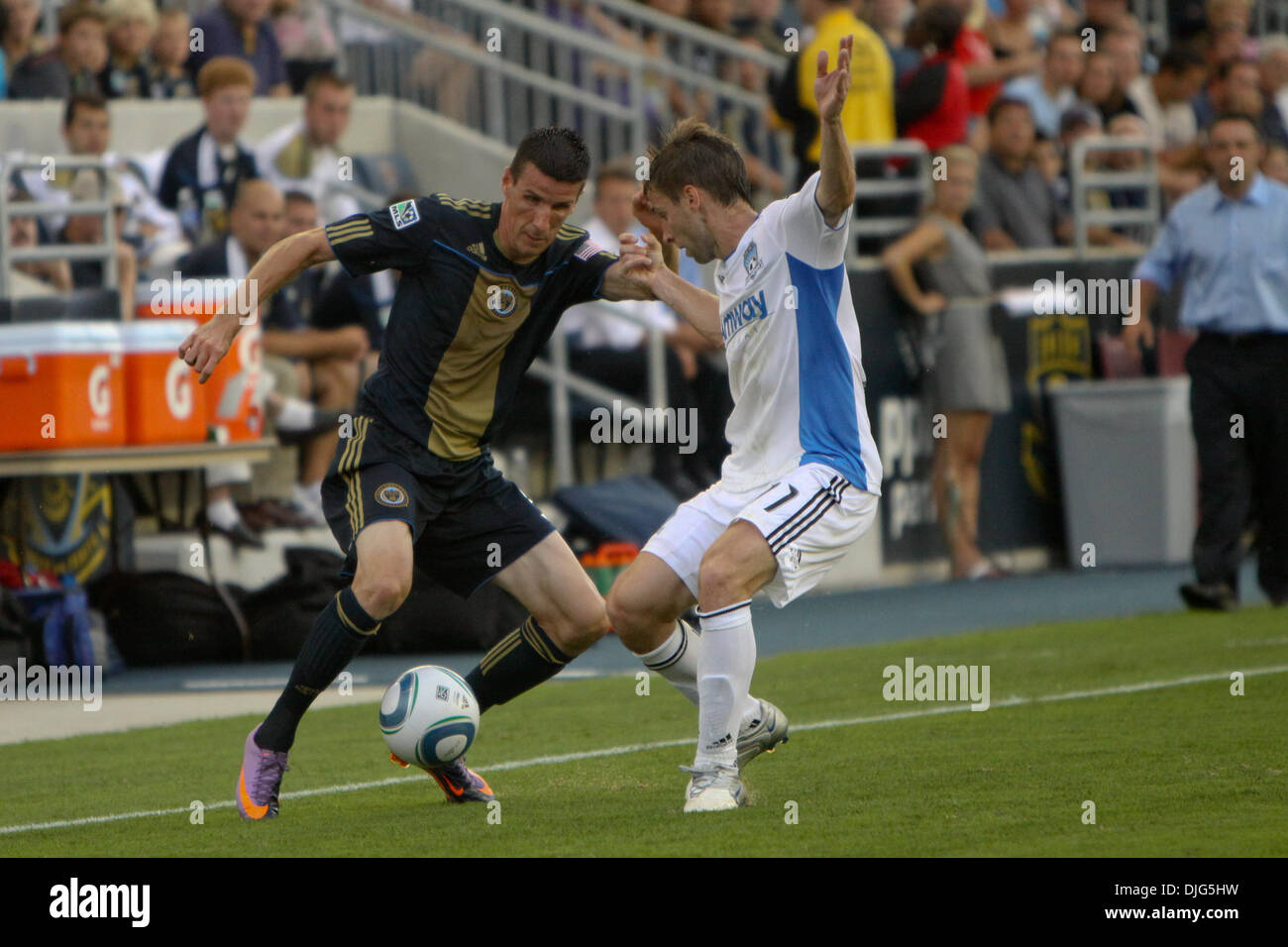 Philadelphia Union midfielder Sebastien Le Toux (#9) and San Jose ...