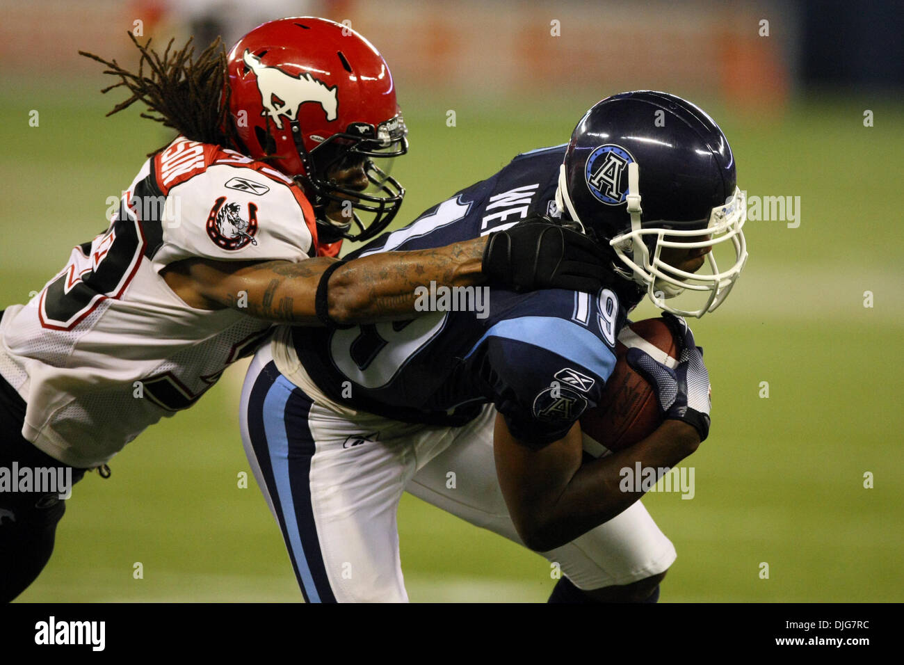 Calgary stampeders dwight anderson 33 hi-res stock photography and ...