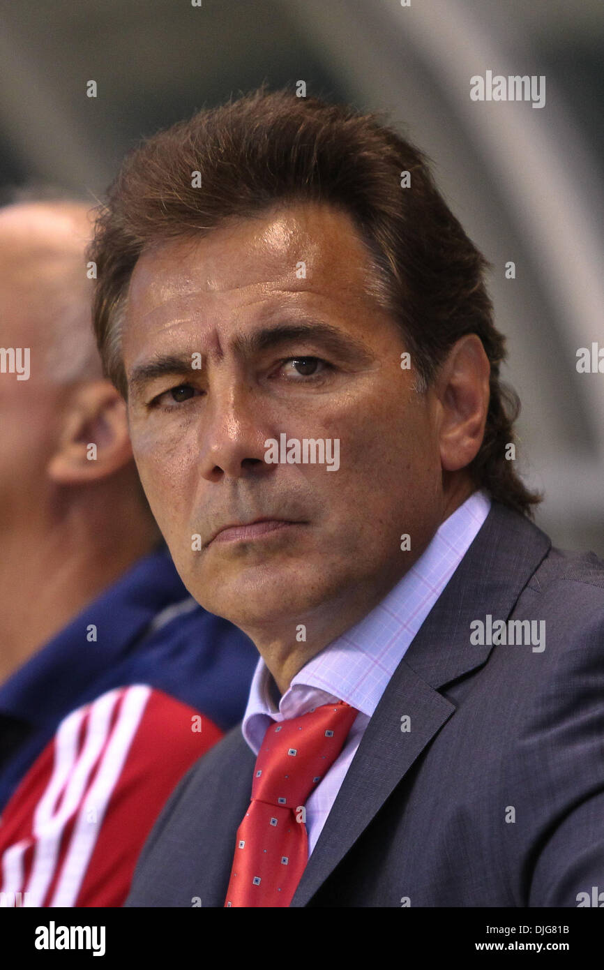 Chicago Fire coach Carlos de los Cobos before the start of the ...