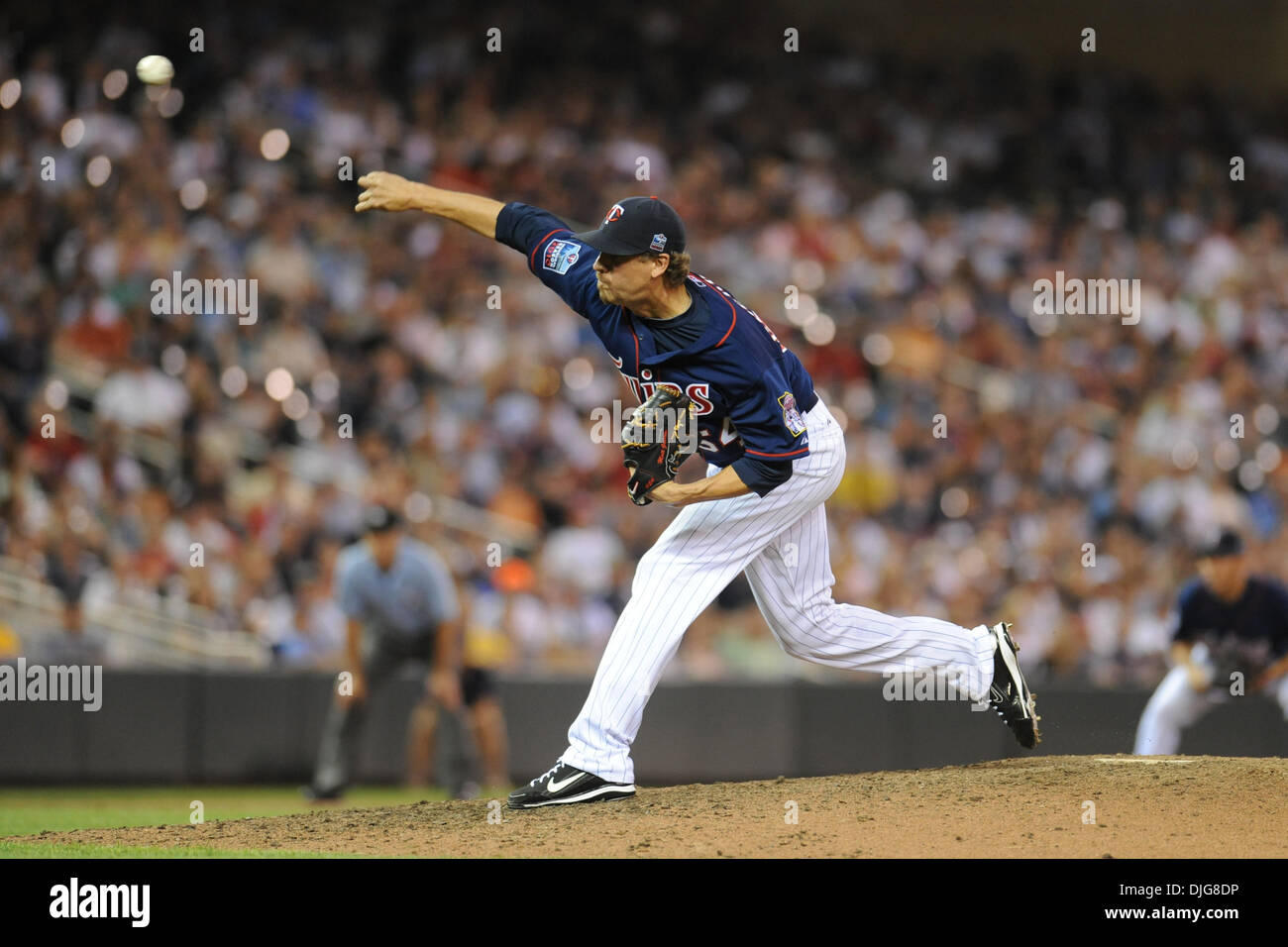 Minnesota Twins relief pitcher Matt Guerrier #54 delivers a pitch in ...