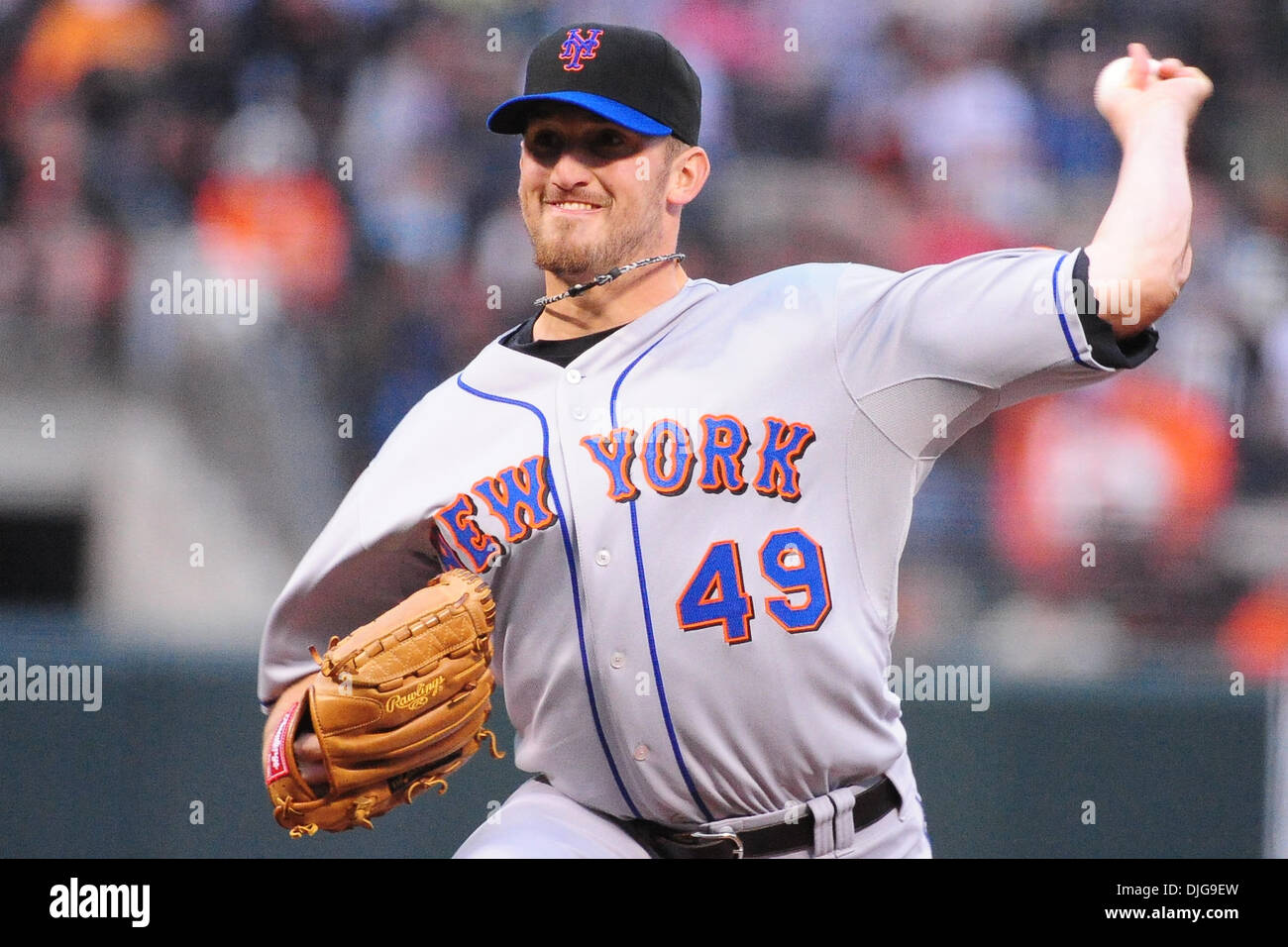 San Francisco, CA: New York Mets Jonathon Niese (49) pitches the ball ...