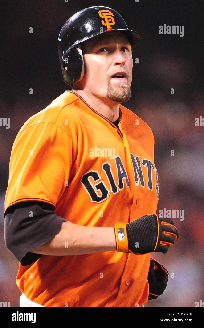 San Francisco, CA: San Francisco Giants Aubrey Huff (17) runs to first ...