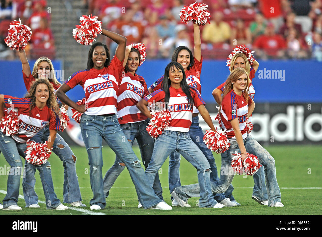 Dallas cheerleaders hi-res stock photography and images - Alamy
