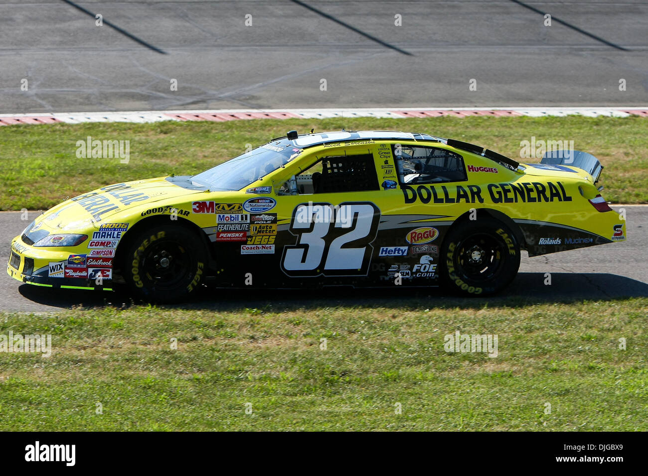 17 July 2010: Reed Sorenson (#32, Dollar General Stores, Toyota) during ...