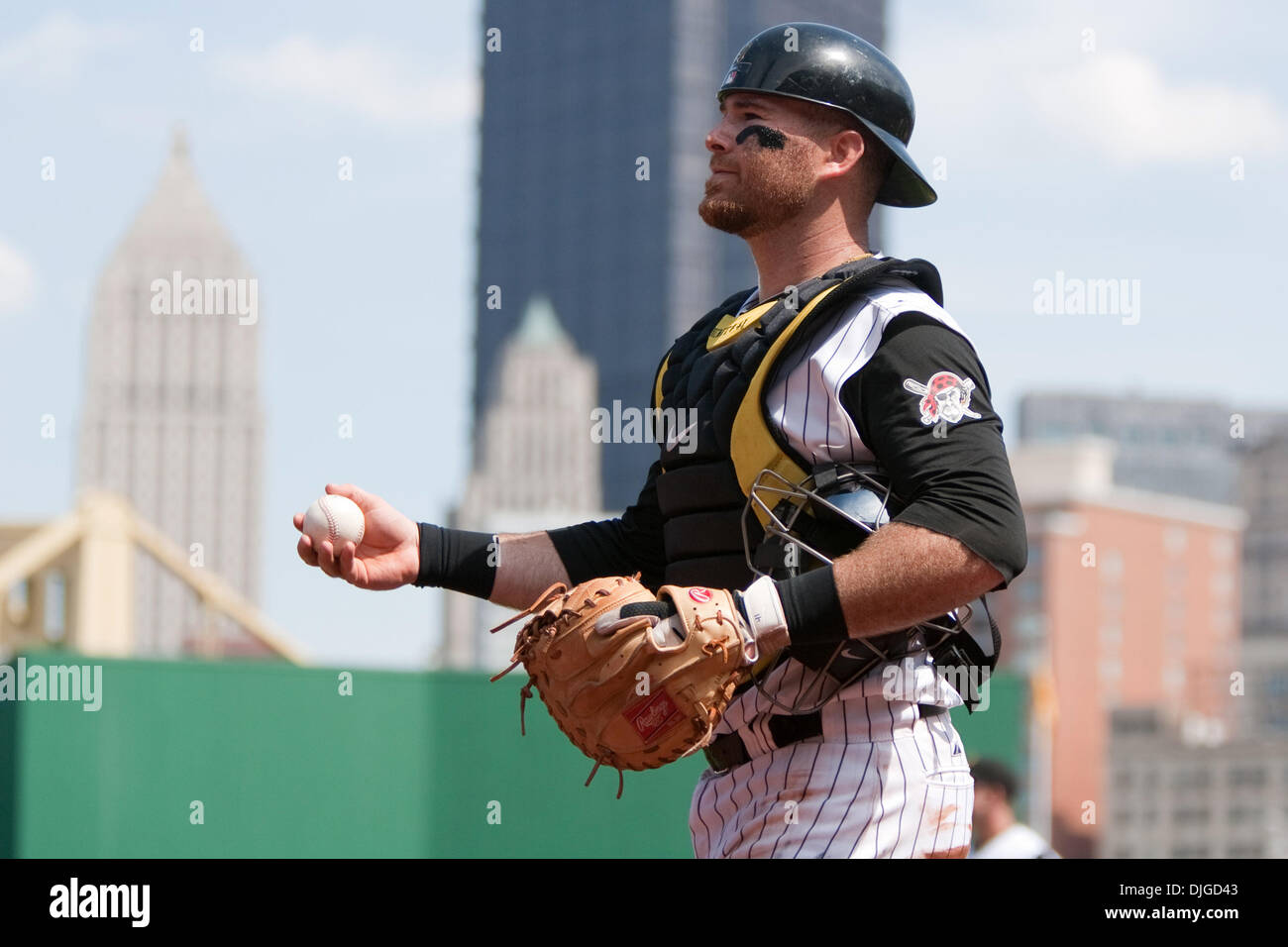 Pittsburgh pirates fan before hi-res stock photography and images - Alamy