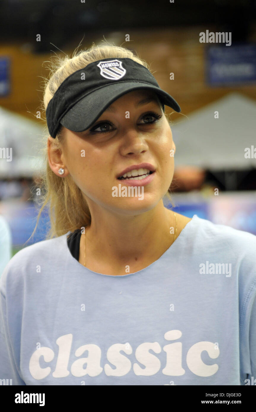 Jul 20, 2010 - Philadelphia, Pennsylvania, U.S. - ANNA KOURNIKOVA who ...