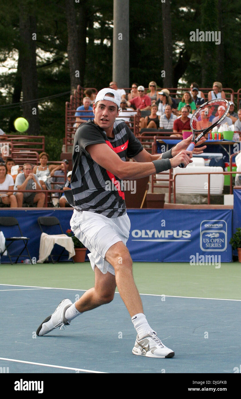 July 21, 2010 - John Isner of the USA during his match against Gilles ...
