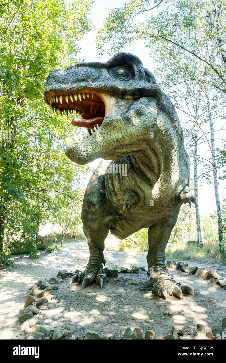 Realistic model of hungry big Tyranosaurus Rex Stock Photo - Alamy