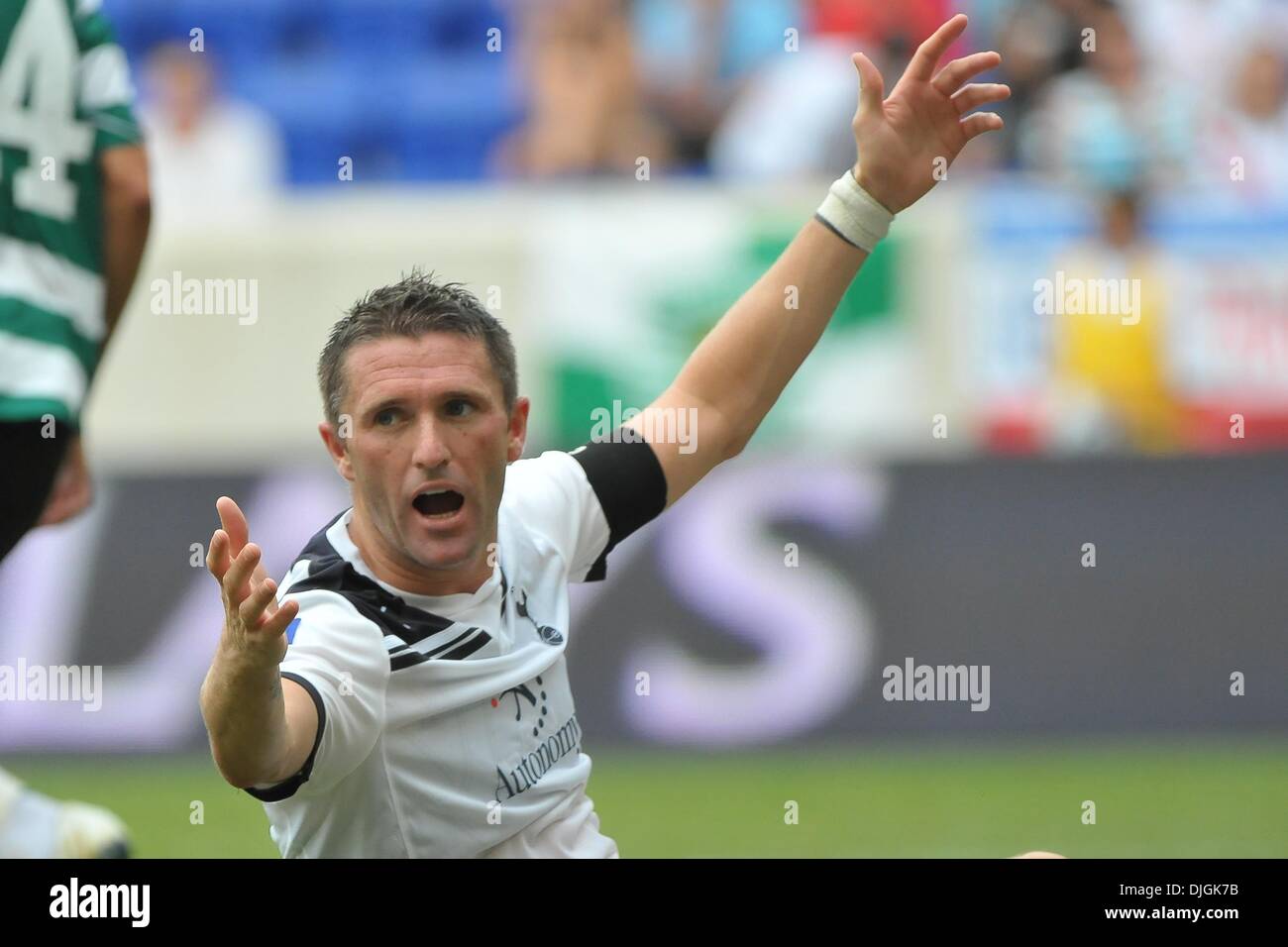 Robbie keane tottenham hotspur fc hi-res stock photography and images ...